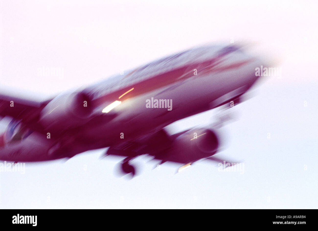 Shot takeoff and landing hi-res stock photography and images - Alamy