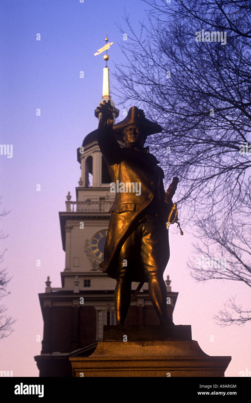 Independence Hall, Philadelphia Statue Stock Photos & Independence Hall ...