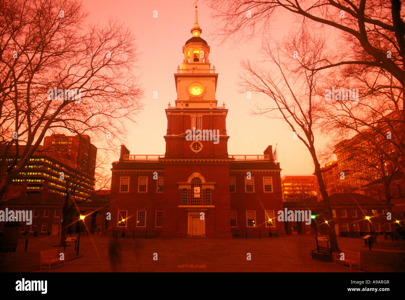 CLOCK TOWER INDEPENDENCE HALL INDEPENDENCE MALL PHILADELPHIA ...