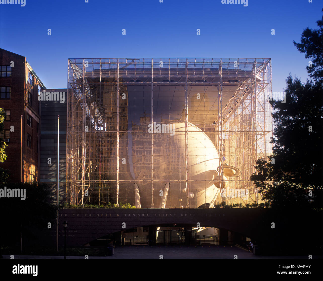 HAYDEN PLANETARIUM ROSE CENTER (©JAMES STEWART POLSHEK 2000) AMERICAN ...
