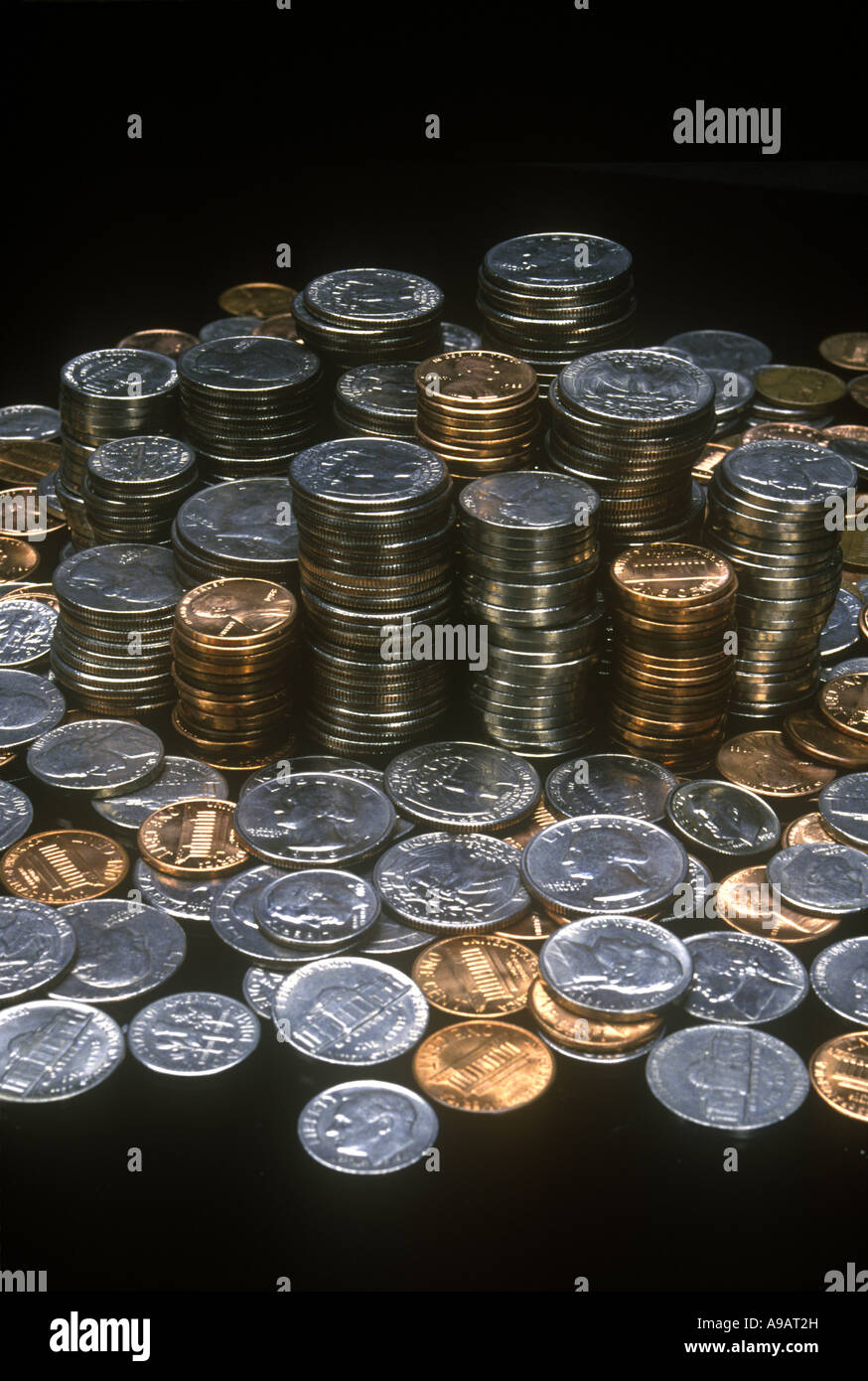 Piles american coins hi-res stock photography and images - Alamy