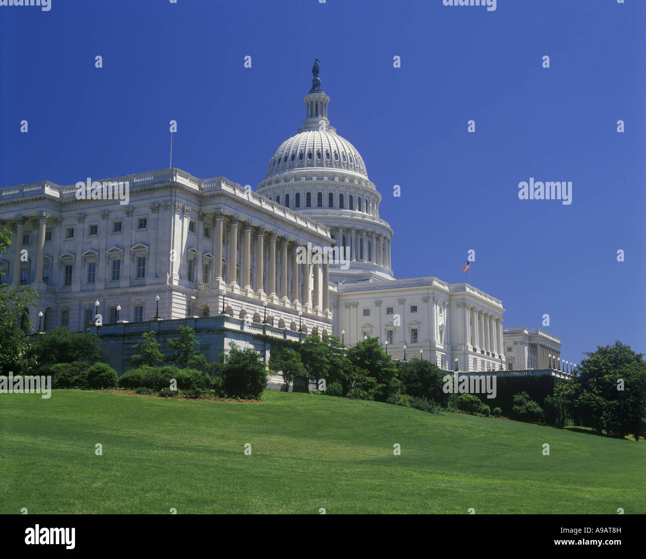 GREEN LAWN WEST OF UNITED STATES CAPITOL BUILDING WASHINGTON DC USA ...