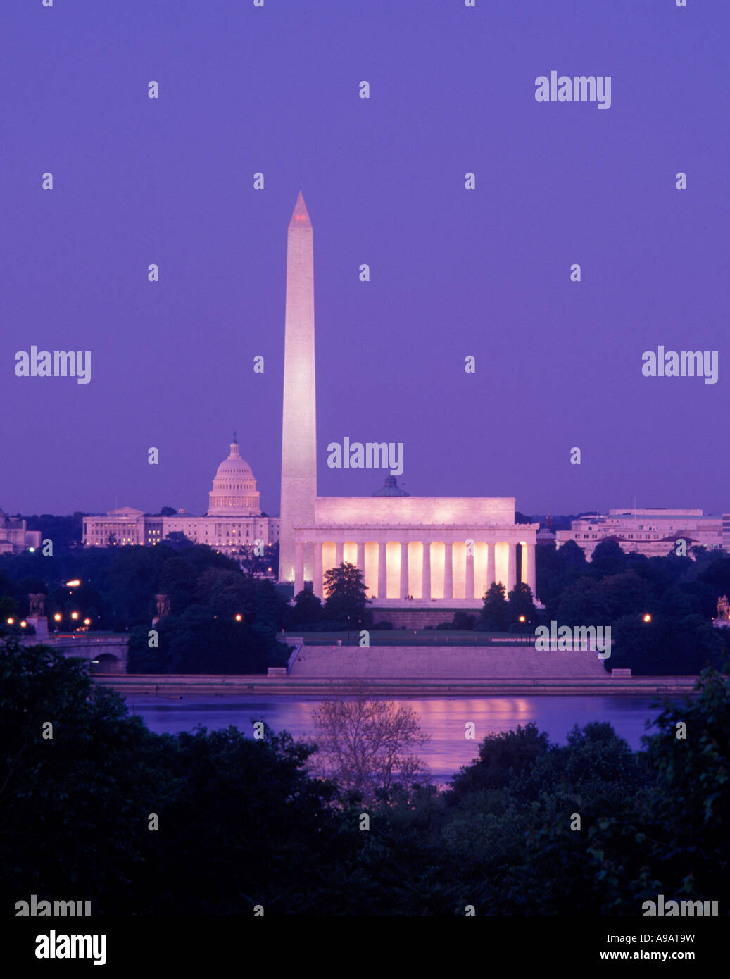 MONUMENTS UNITED STATES CAPITOL BUILDING SKYLINE WASHINGTON DC USA ...