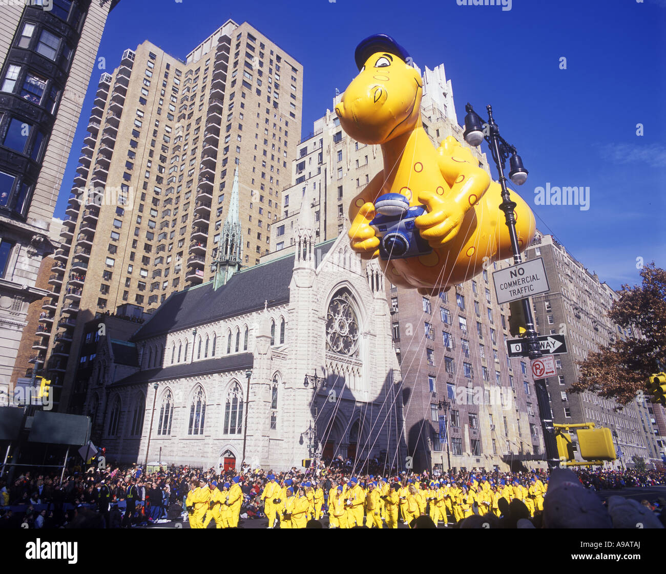 YELLOW DINO BALLOON MACY THANKSGIVING DAY PARADE MANHATTAN NEW YORK ...