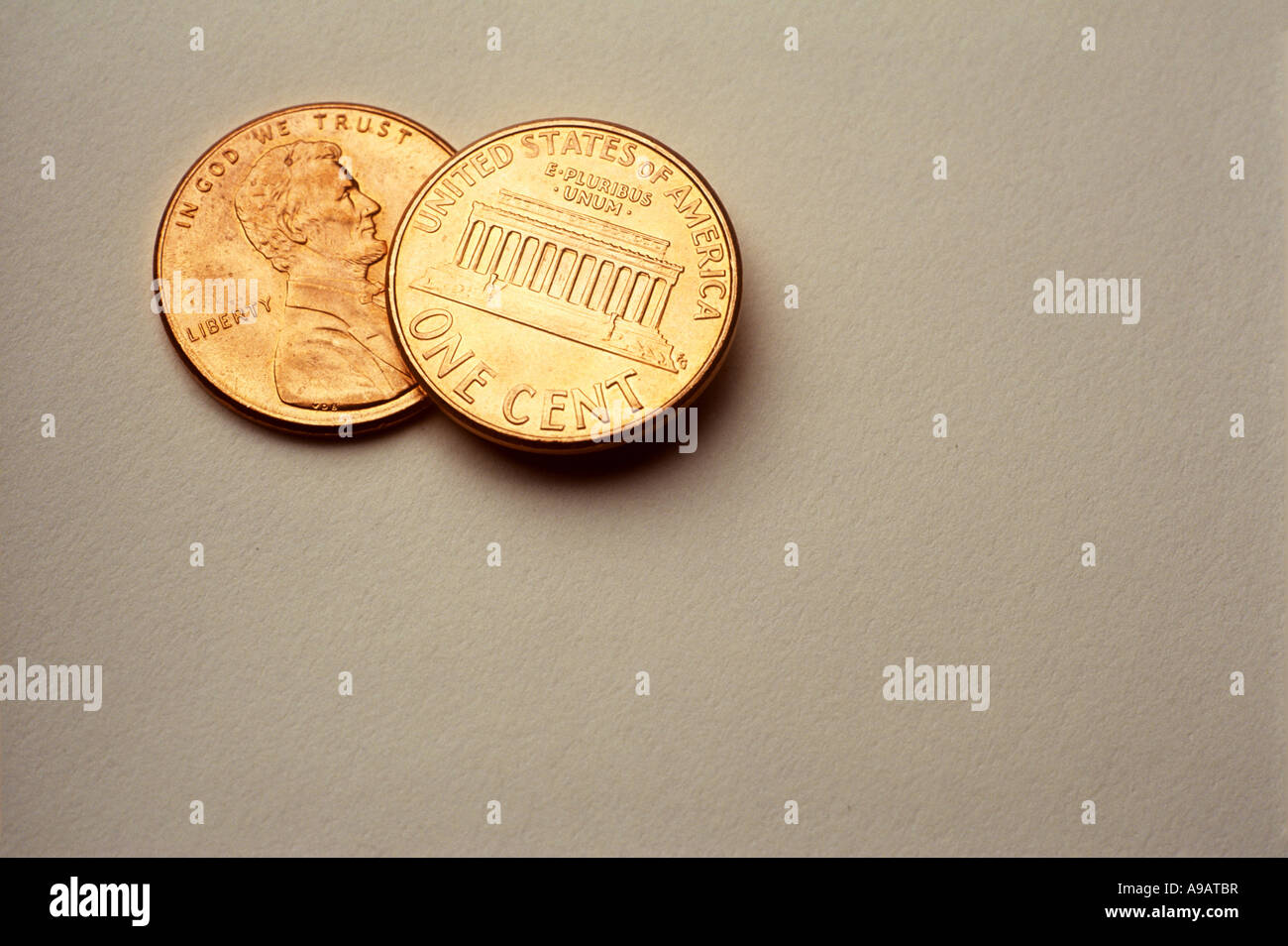TWO UNITED STATES CENTS ON PLAIN WHITE BACKGROUND Stock Photo - Alamy