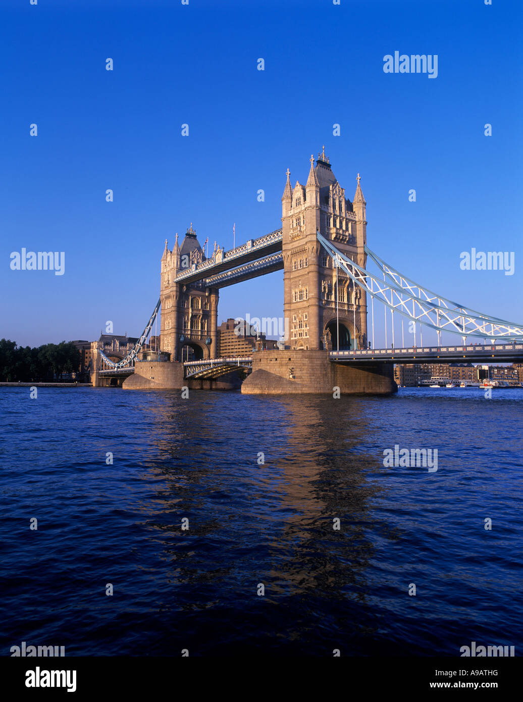 TOWER BRIDGE (©HORACE JONES & JOHN WOLFE BARRY 1894) POOL OF LONDON ...