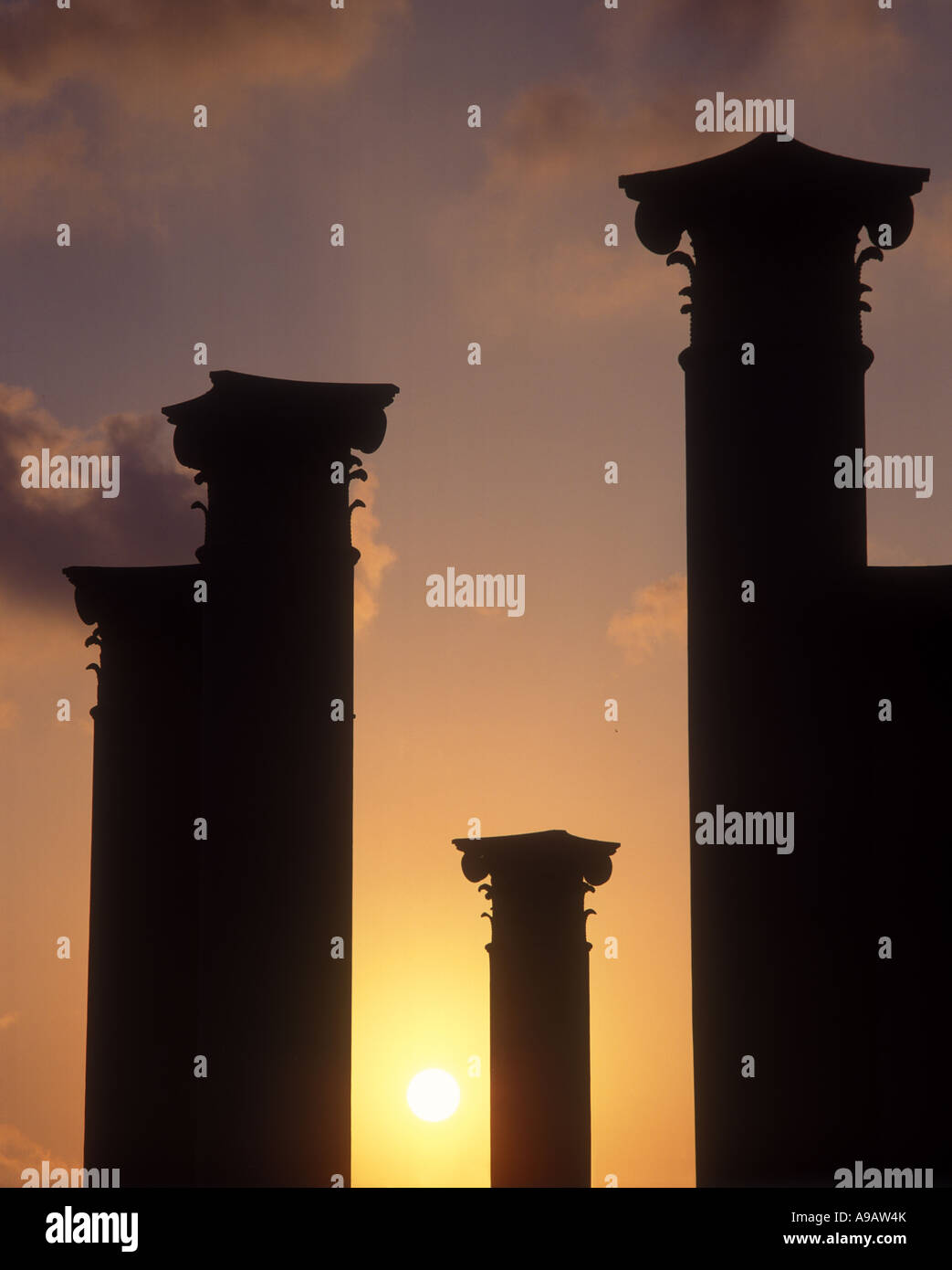 Corinthian style hi-res stock photography and images - Alamy