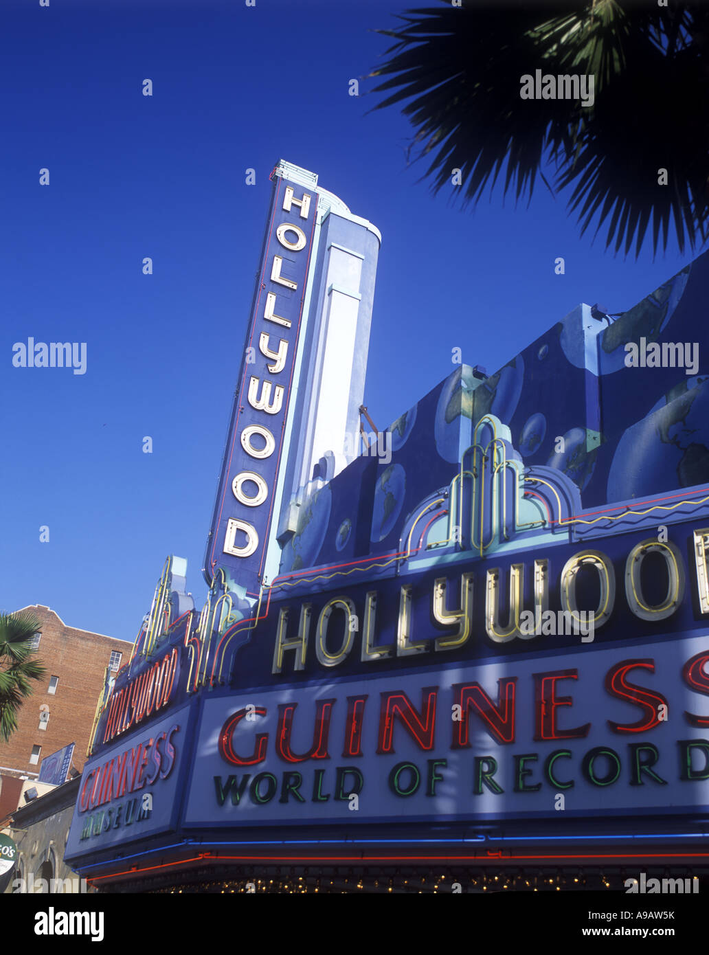 GUINNESS WORLD OF RECORDS MUSEUM HOLLYWOOD BOULEVARD LOS ANGELES ...