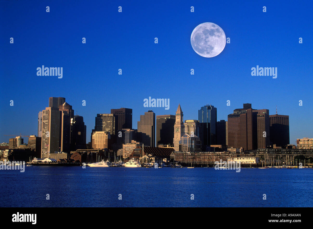 DOWNTOWN INNER HARBOR BOSTON MASSACHUSETTS USA Stock Photo - Alamy