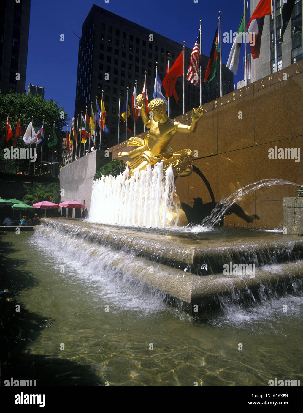 PROMETHEUS FOUNTAIN (©PAUL MANSHIP 1939) ROCKEFELLER CENTER (©RAYMOND ...
