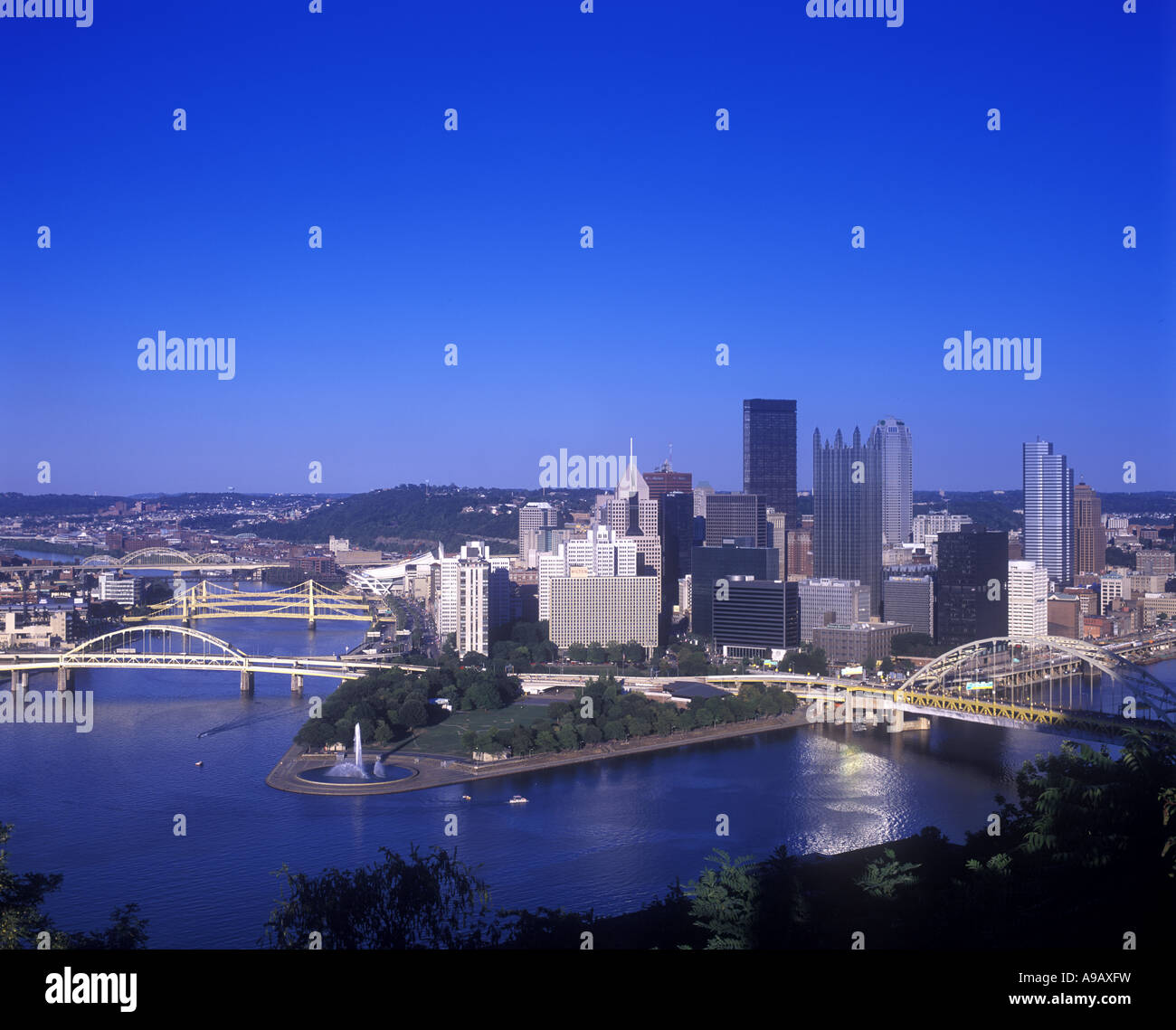 DOWNTOWN SKYLINE THE POINT PITTSBURGH PENNSYLVANIA USA Stock Photo - Alamy