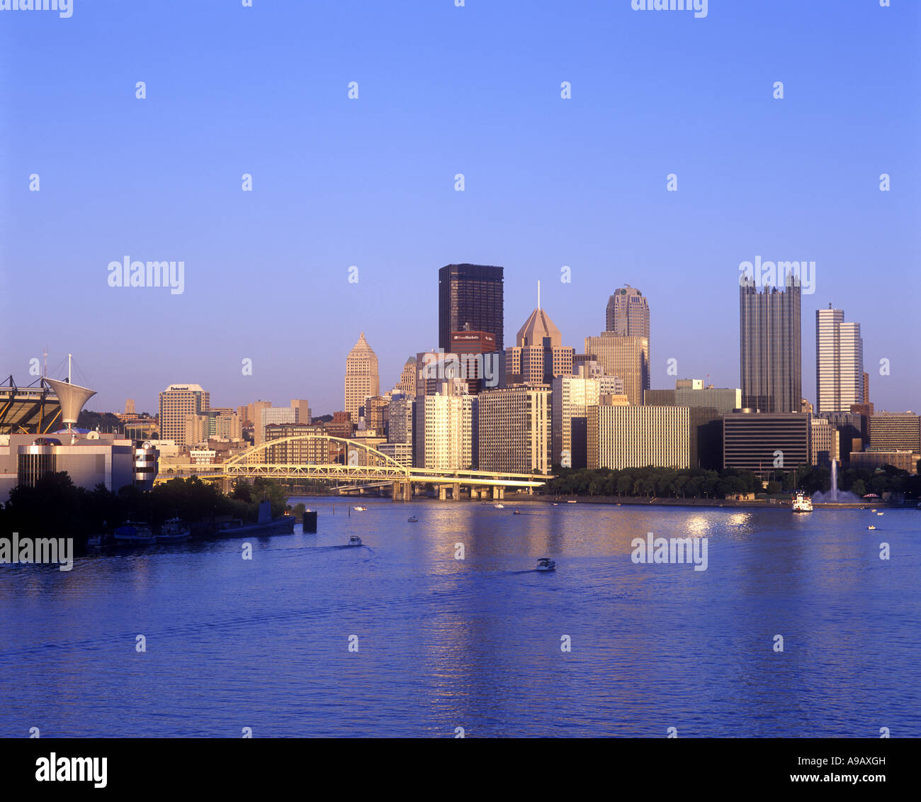 DOWNTOWN SKYLINE THE POINT PITTSBURGH PENNSYLVANIA USA Stock Photo - Alamy