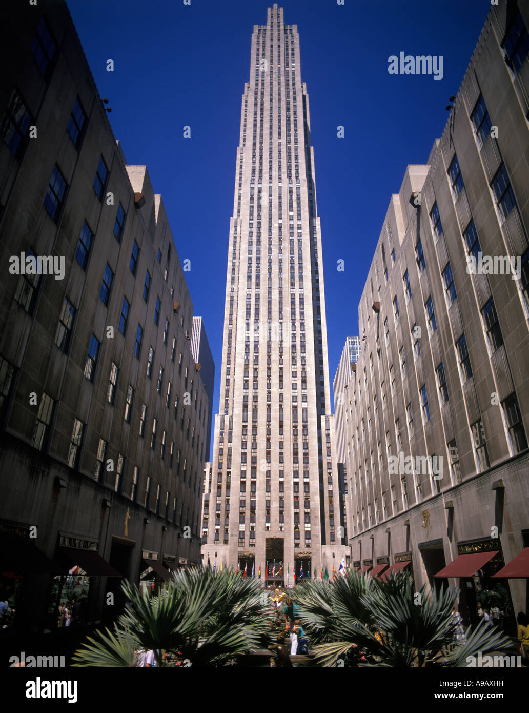 30 raymond hi-res stock photography and images - Alamy