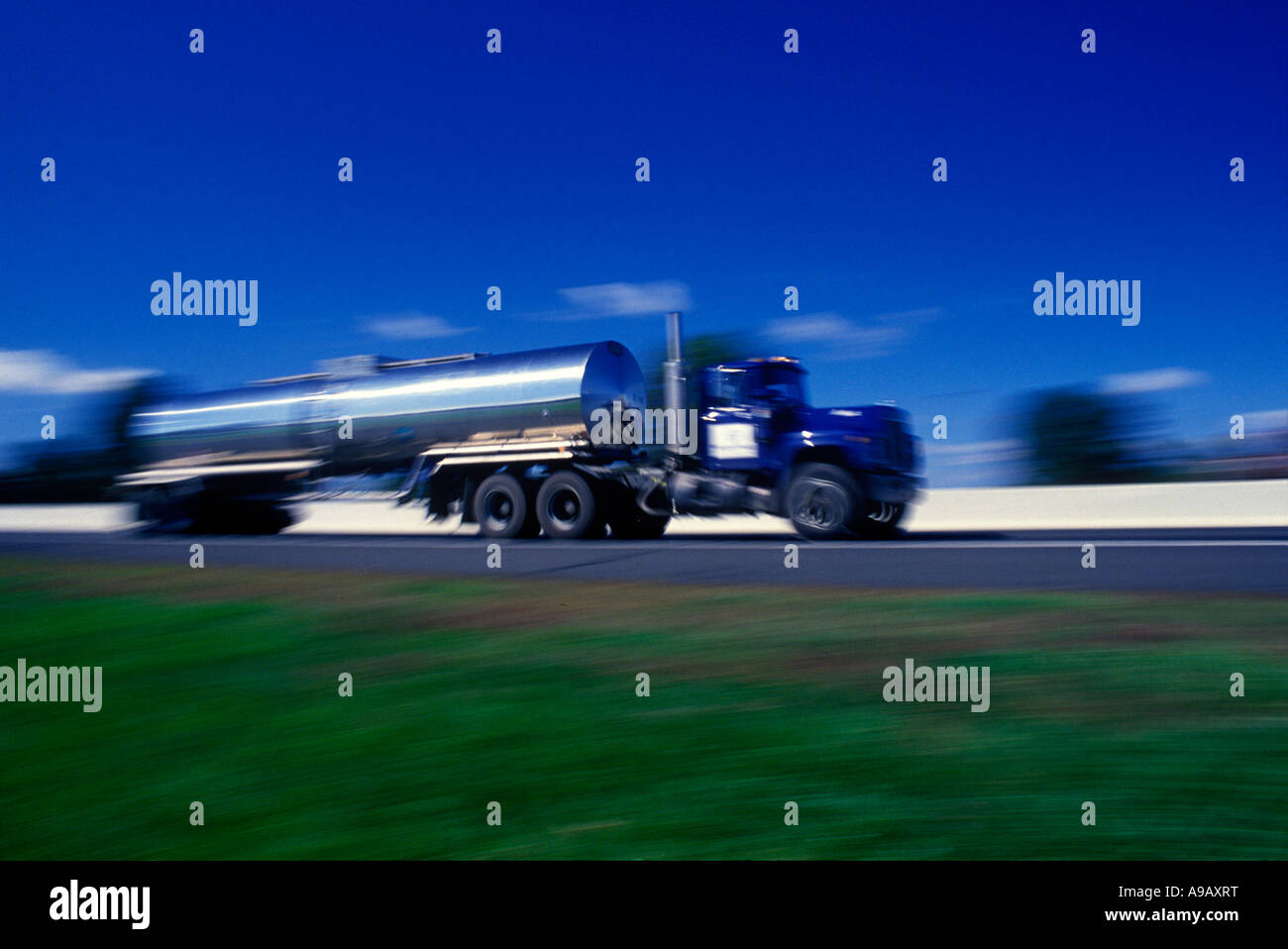 Diesel tanker hi-res stock photography and images - Alamy