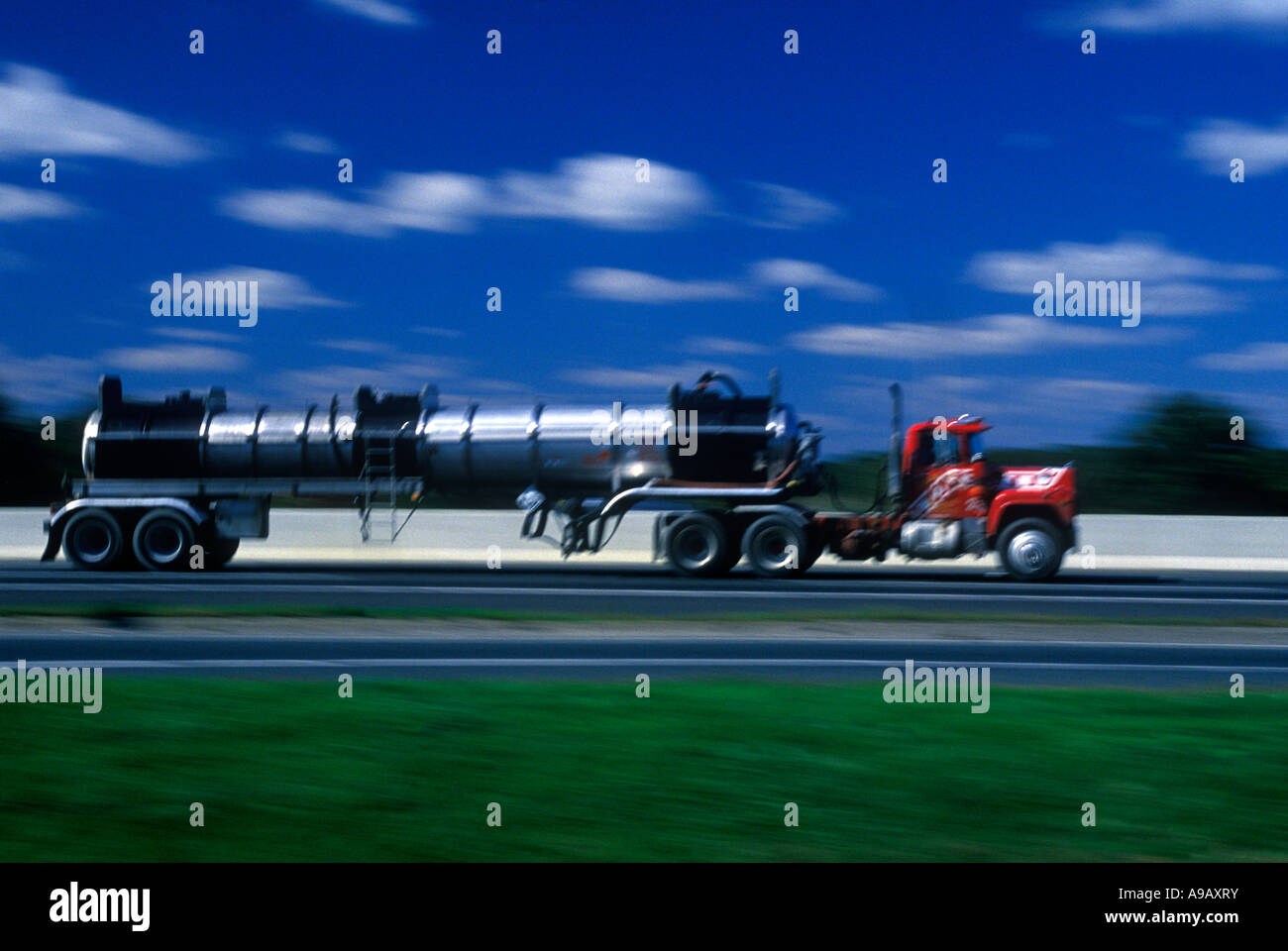 DIESEL SEMI TANKER TRUCK ON INTERSTATE ROUTE 95 HIGHWAY NEW JERSEY USA ...