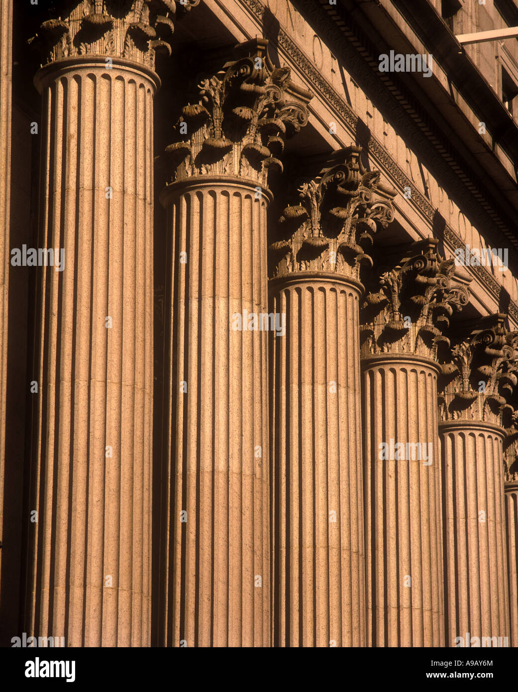 CORINTHIAN STYLE STONE COLUMNS NEW YORK CITY USA Stock Photo - Alamy