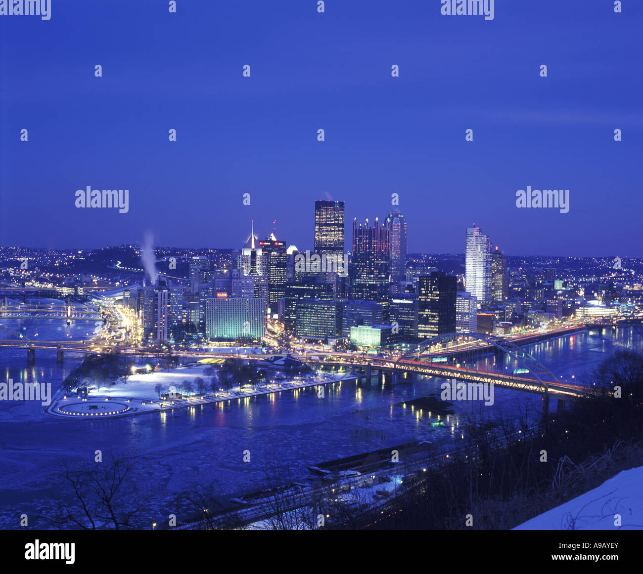 DOWNTOWN SKYLINE THE POINT PITTSBURGH PENNSYLVANIA USA Stock Photo - Alamy