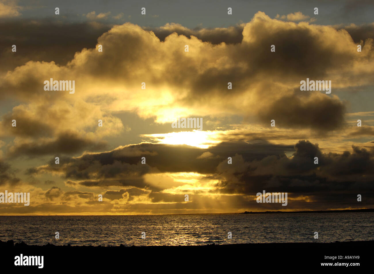 Colorful sunset ocean coast hi-res stock photography and images - Alamy