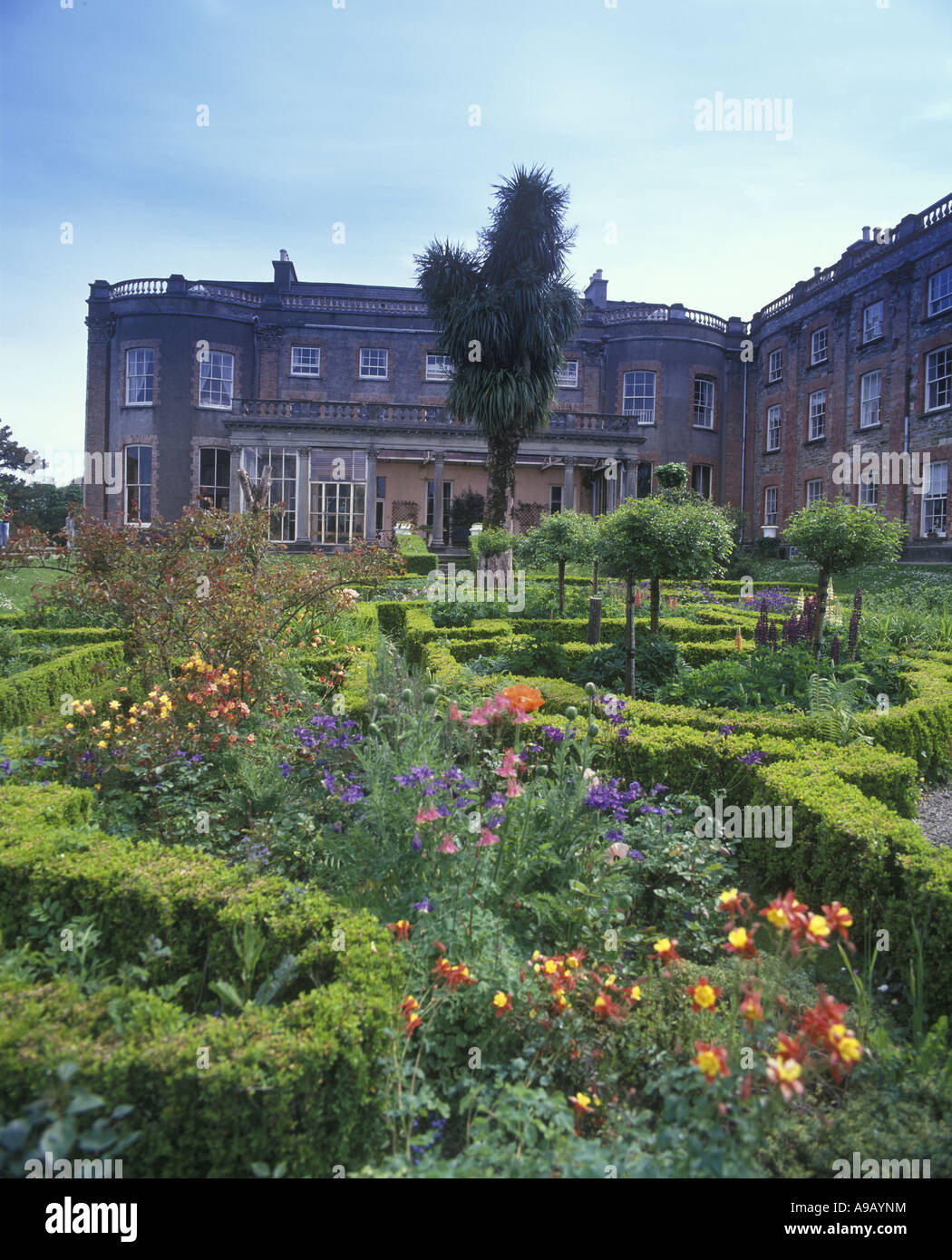 Bantry house ireland hi-res stock photography and images - Alamy