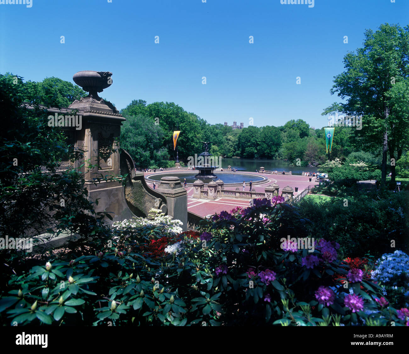 ANGEL OF THE WATERS FOUNTAIN (©EMMA STEBBINS 1868) BETHESDA TERRACE ...