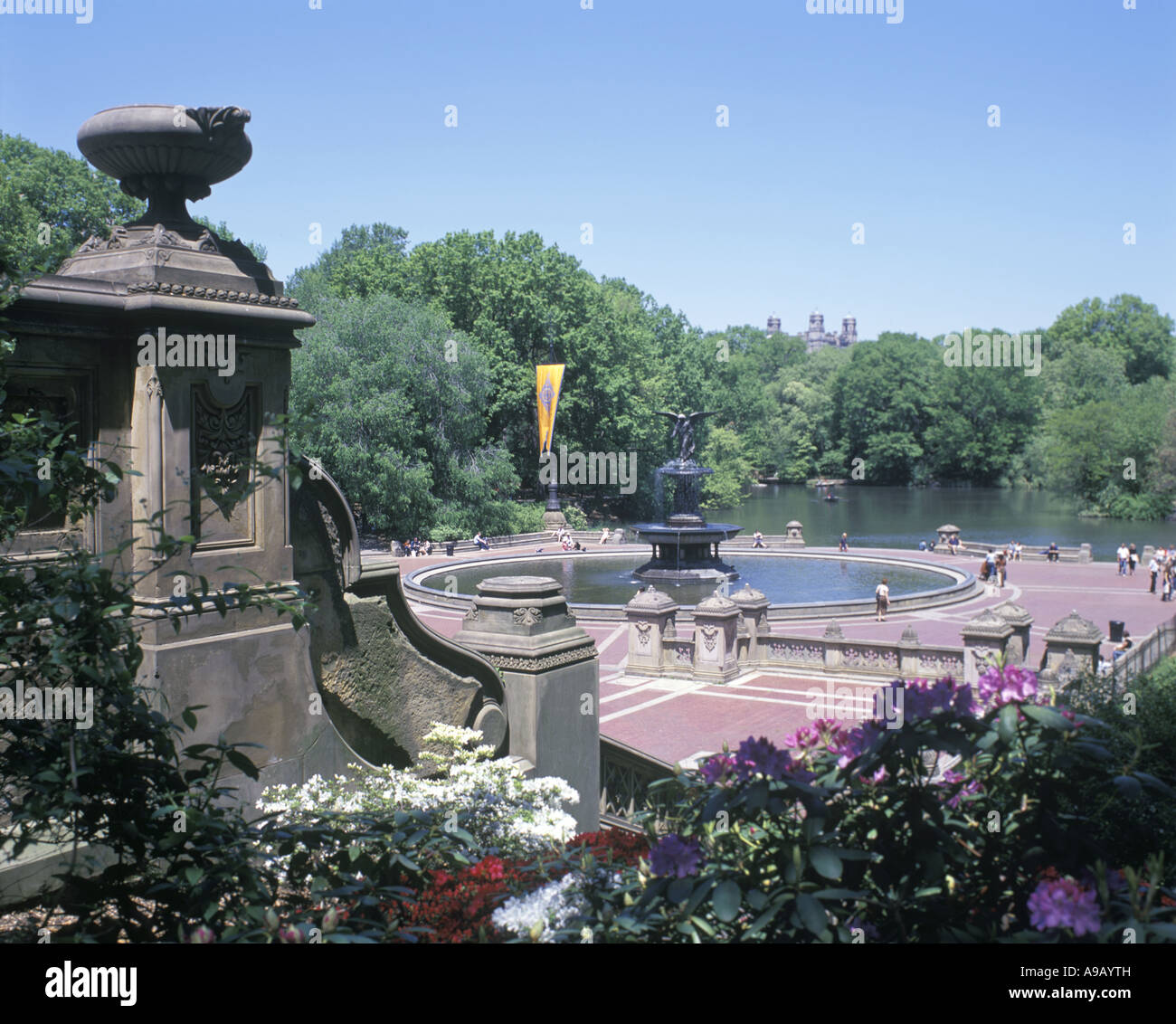 ANGEL OF THE WATERS FOUNTAIN (©EMMA STEBBINS 1868) BETHESDA TERRACE ...