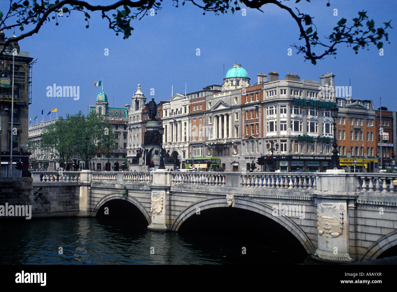O’CONNELL STREET BRIDGE RIVER LIFFEY DUBLIN IRELAND Stock Photo - Alamy