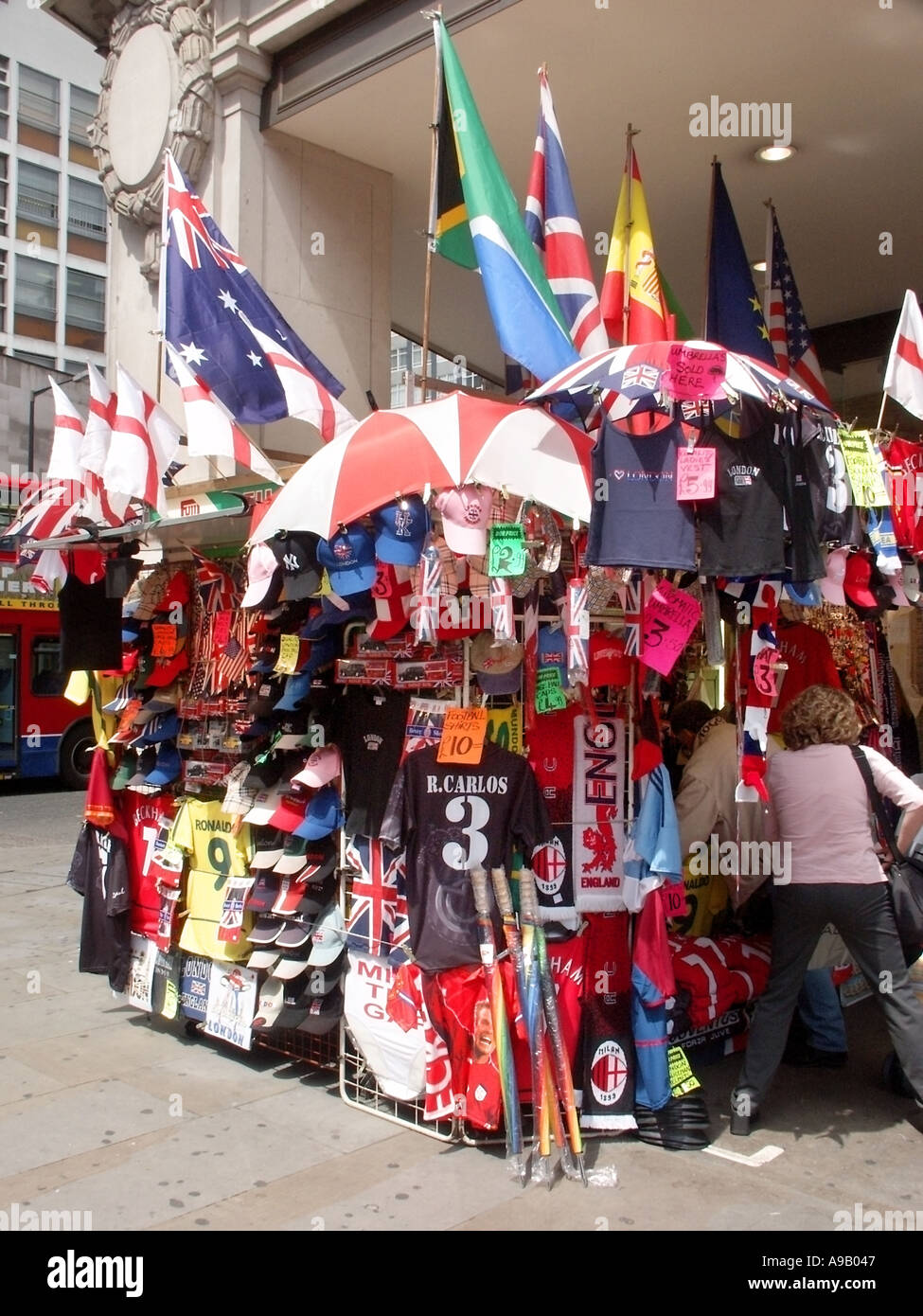 Pavement stall hi-res stock photography and images - Alamy