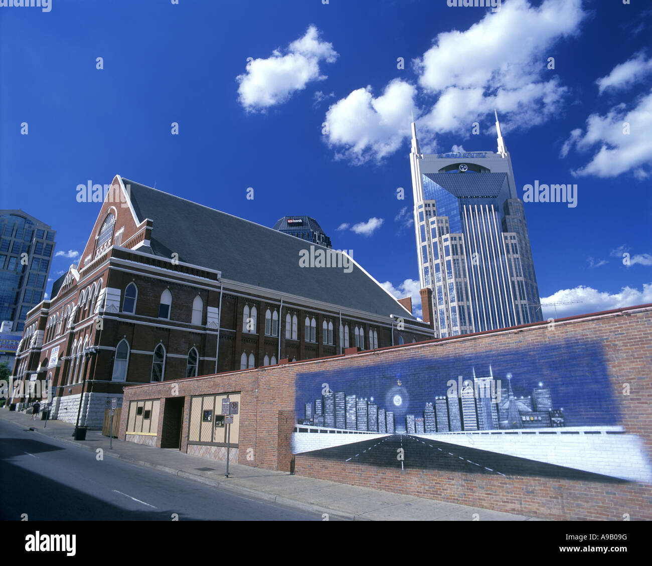 RYMANN AUDITORIUM LOWER BROADWAY NASHVILLE TENNESSEE USA Stock Photo ...