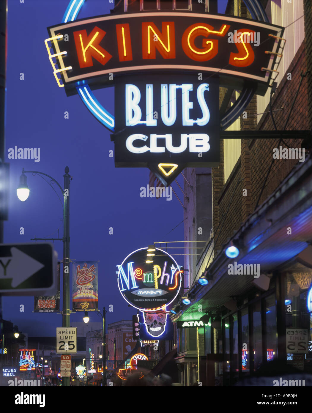 BB KINGS BLUES CLUB NEON SIGN BEALE STREET MEMPHIS TENNESSEE USA Stock ...