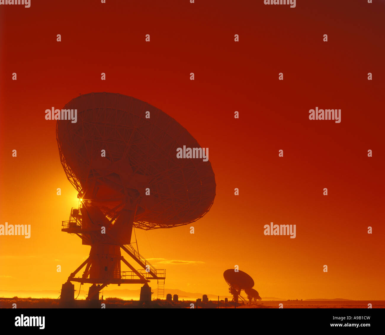 Line very large array radio telescope hi-res stock photography and ...
