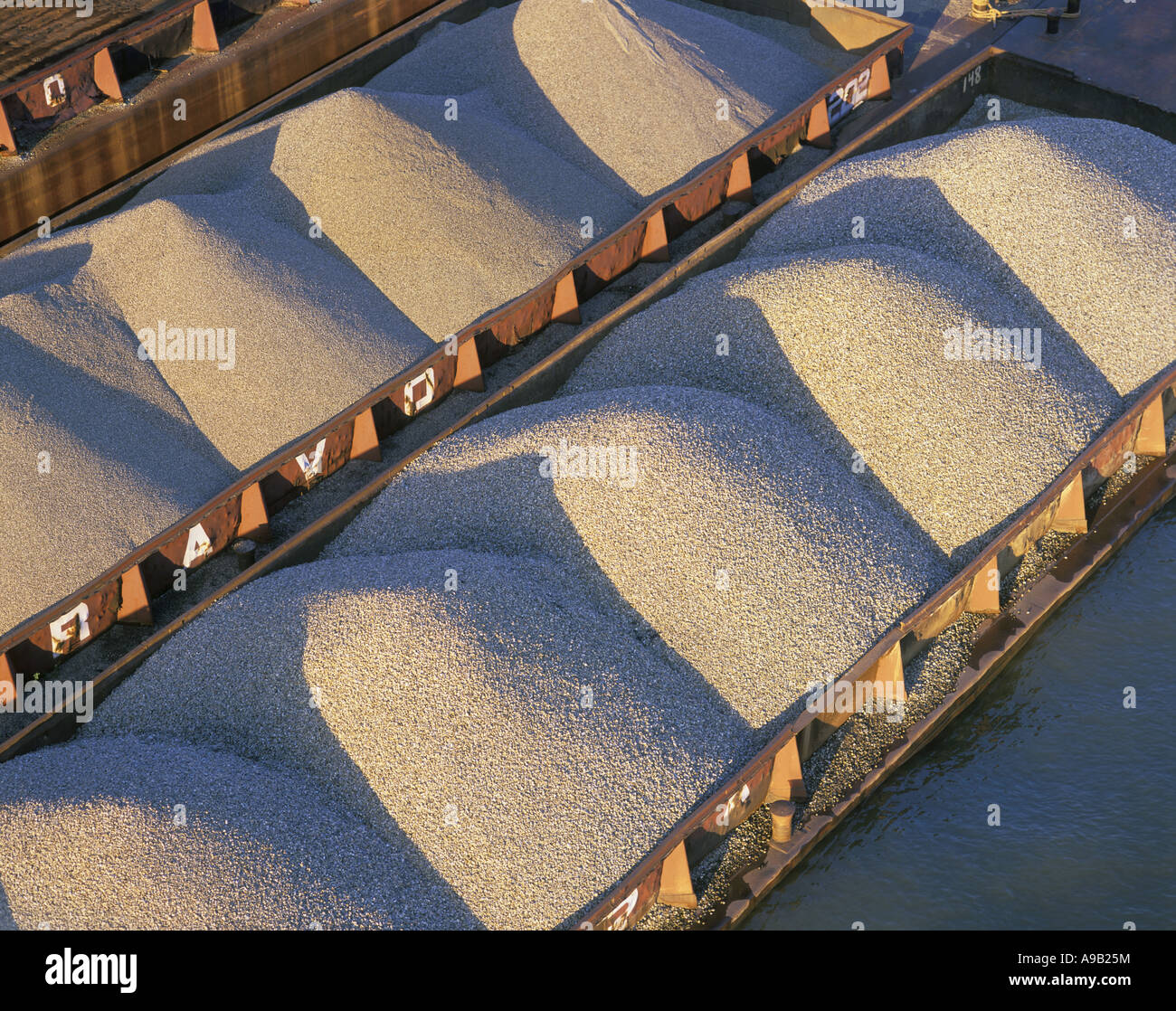 Gravel patterns hi-res stock photography and images - Alamy