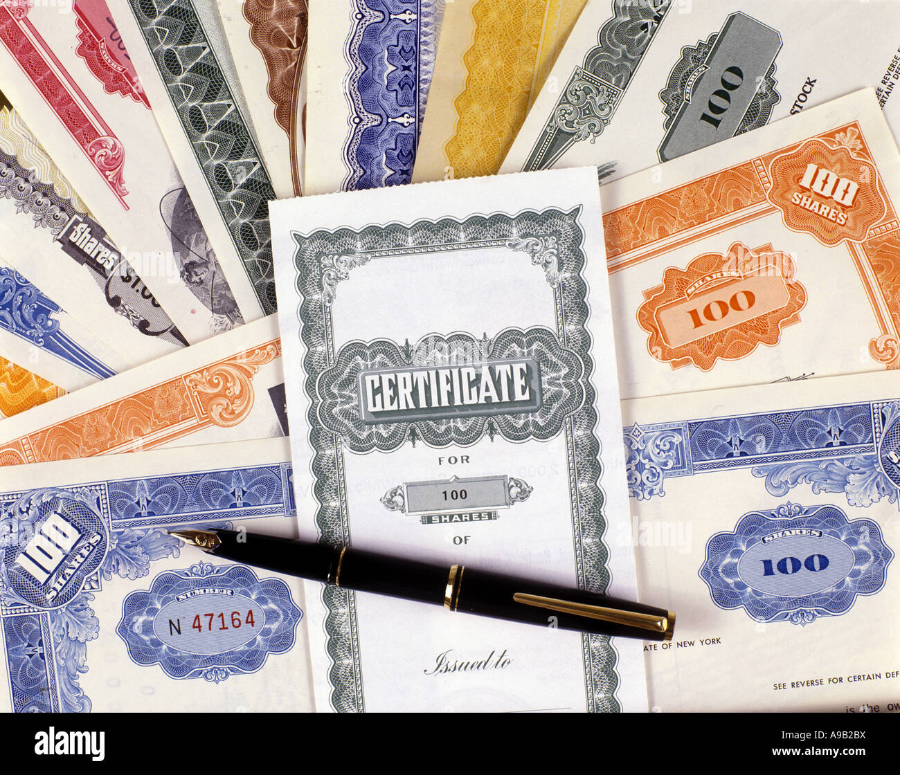 FOUNTAIN PEN ON PAPER BONDS AND STOCK CERTIFICATES OF UNITED STATES OF ...