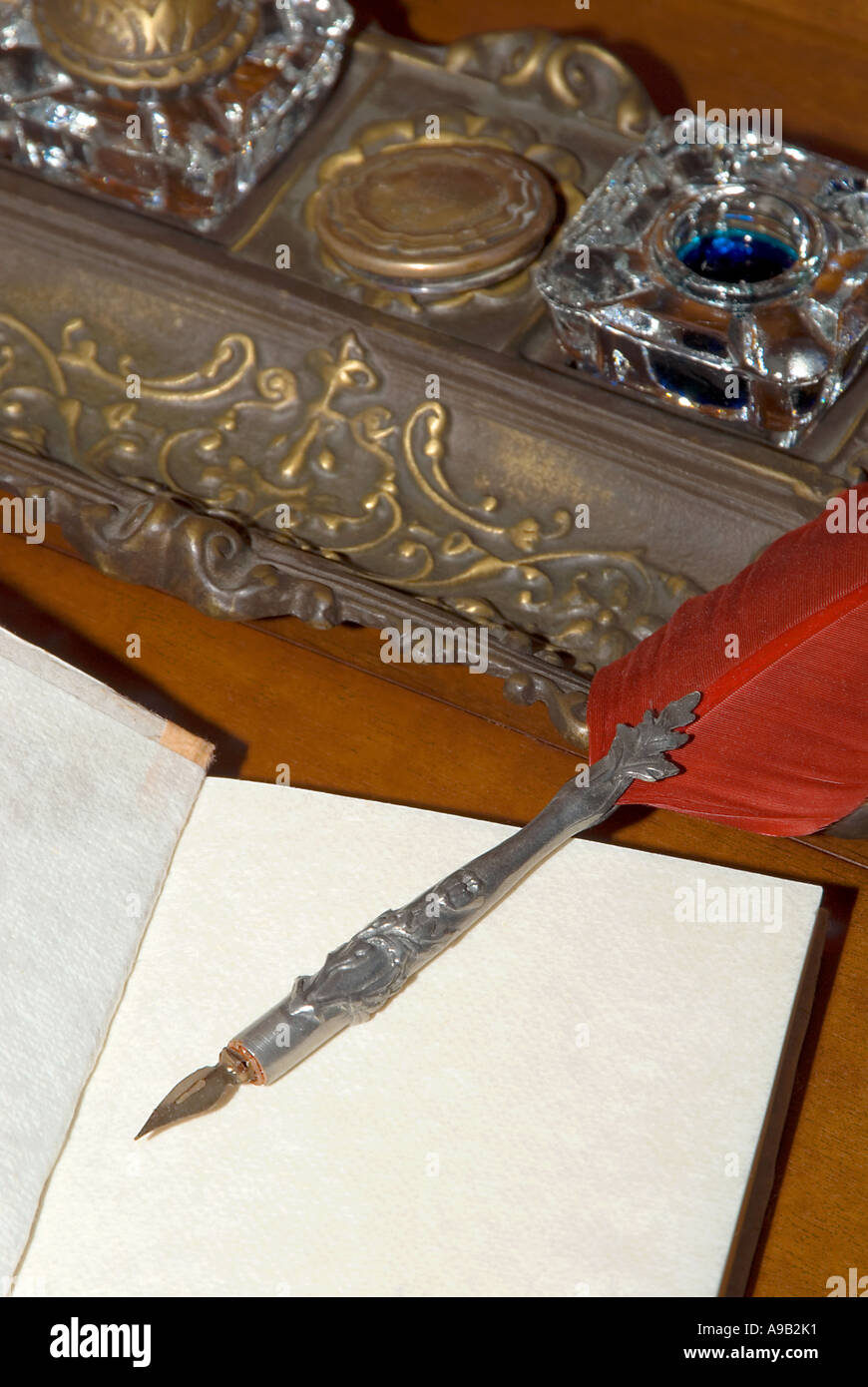 Vintage letters ink well hi-res stock photography and images - Alamy