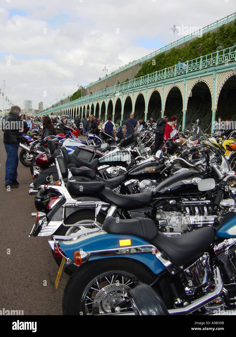 Madeira drive arches hi-res stock photography and images - Alamy