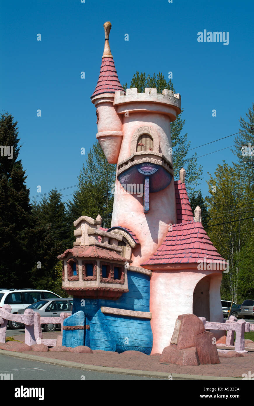 Carnival fun house canada hi-res stock photography and images - Alamy