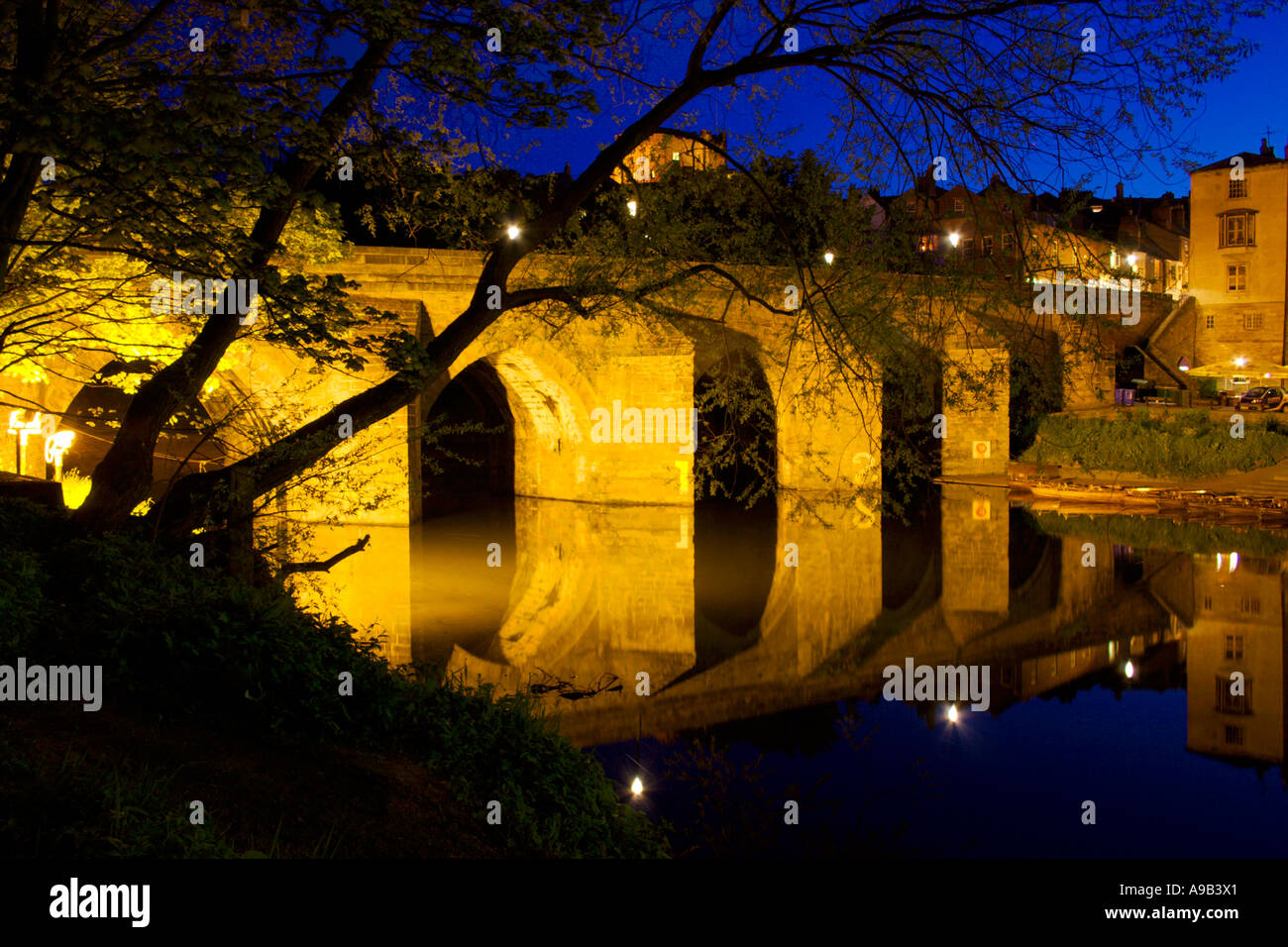 Old elvet durham hi-res stock photography and images - Alamy
