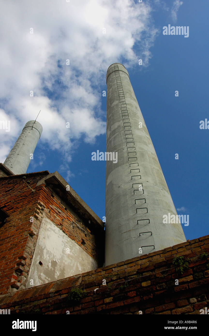 Factory chimneys hi-res stock photography and images - Alamy