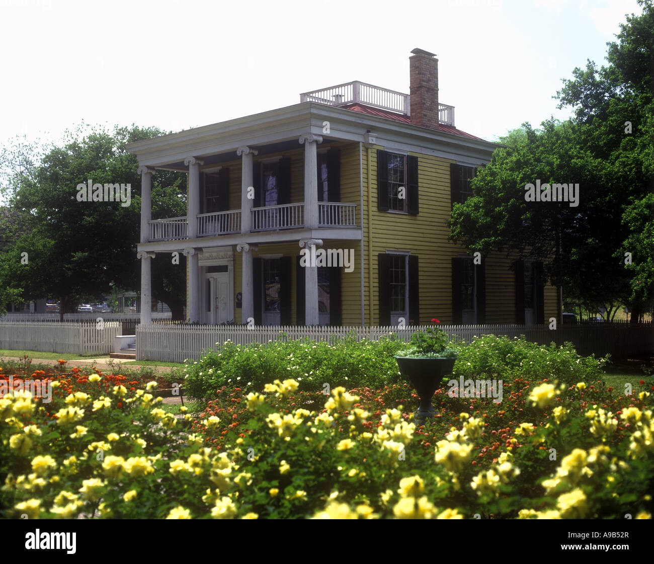 Houston house hi-res stock photography and images - Alamy