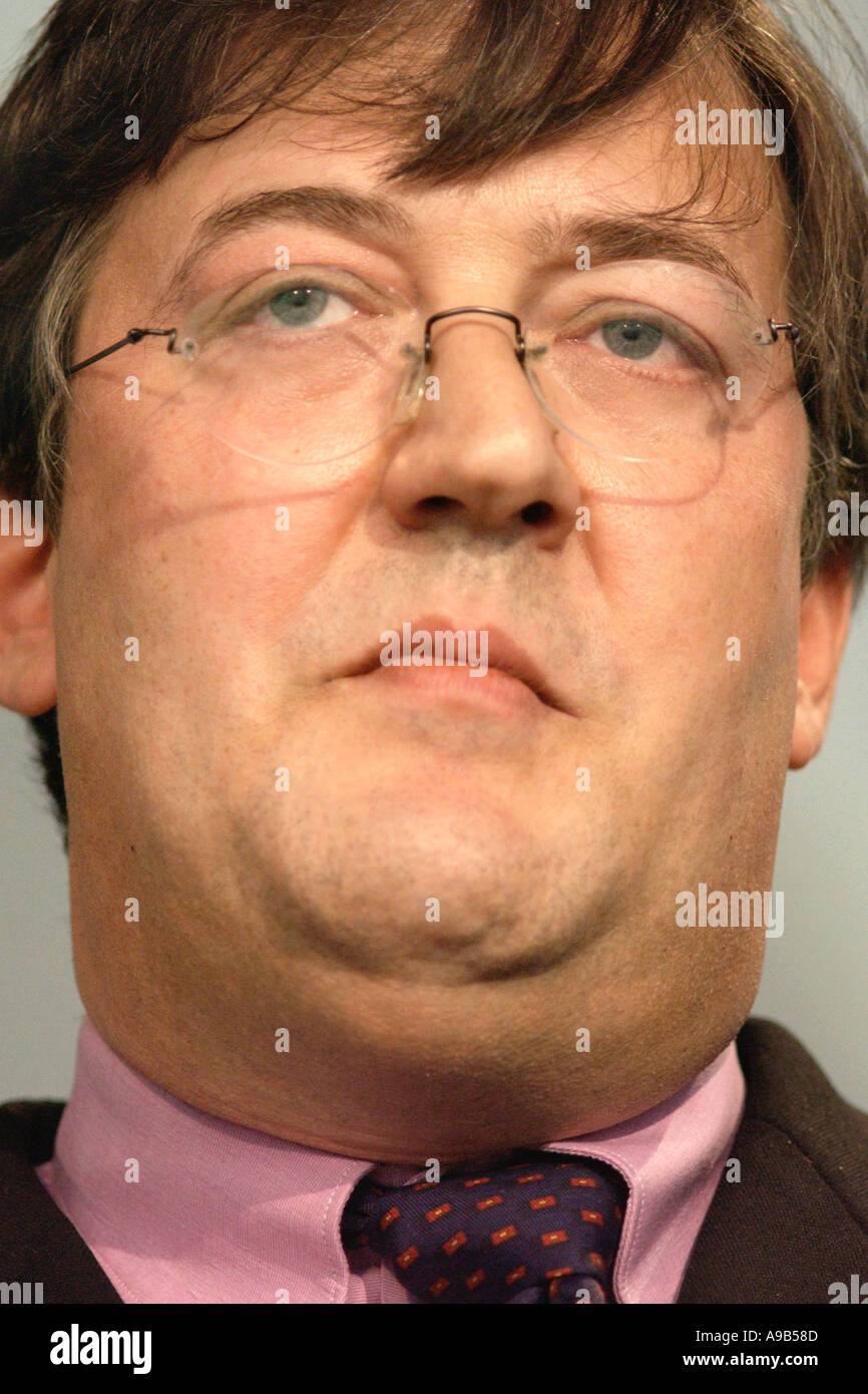 English comedian and film actor hi-res stock photography and images - Alamy
