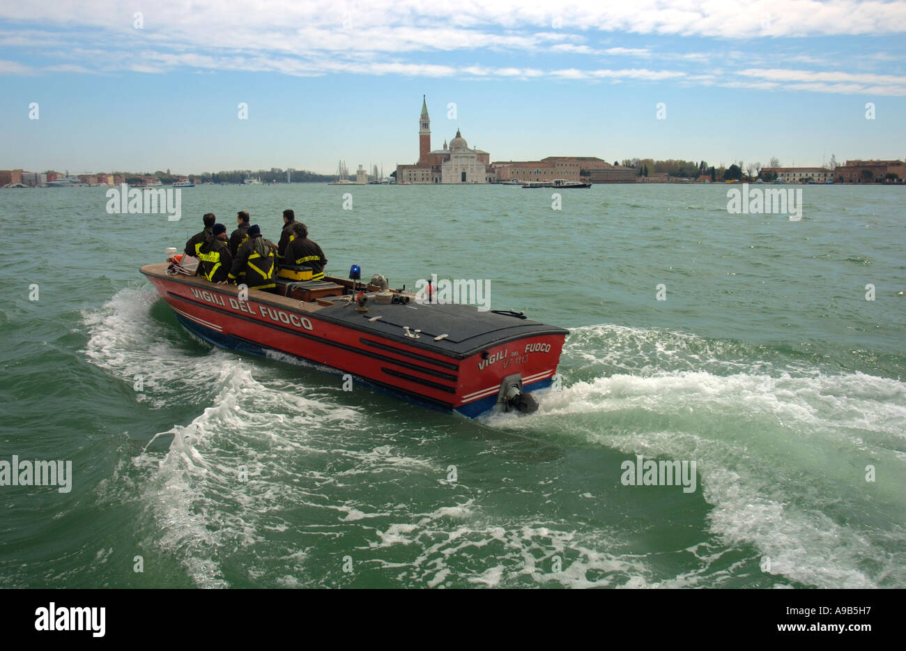 Venezia boat fire hi-res stock photography and images - Alamy