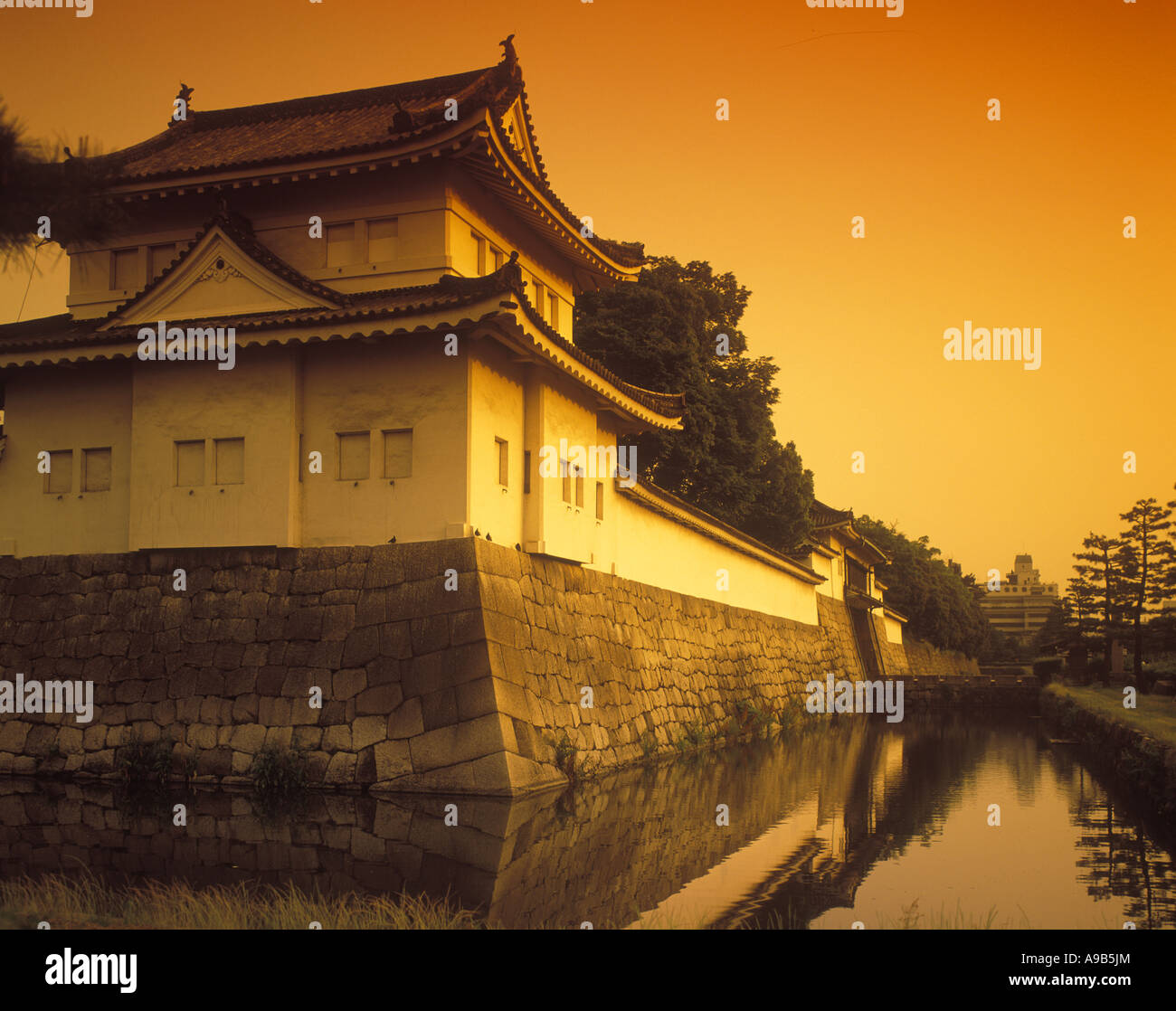 SOUTHEAST WATCHTOWER OUTER MOAT NIJO JO CASTLE KYOTO JAPAN Stock Photo ...