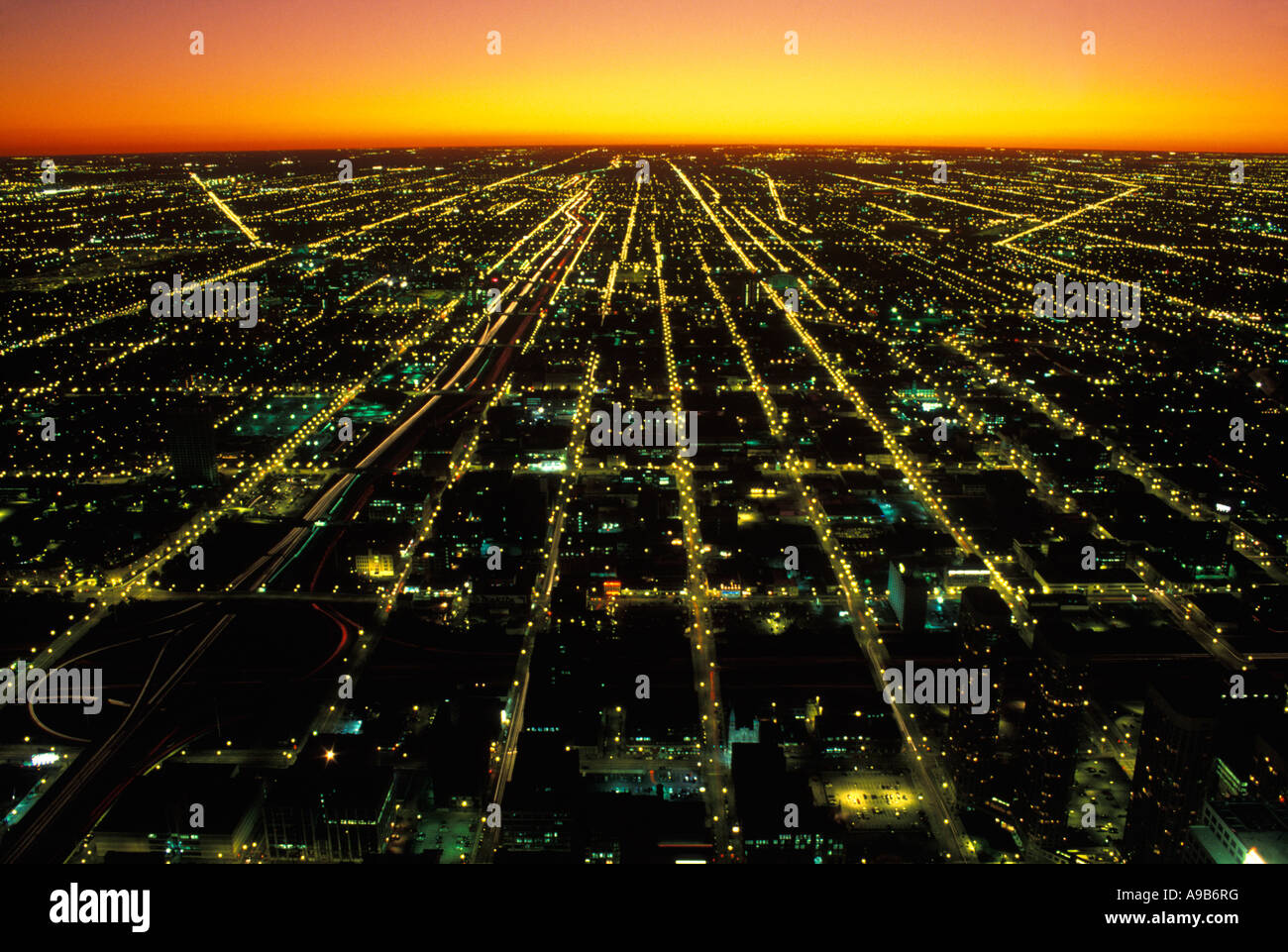 AERIAL OVER SUBURBAN CHICAGO ILLINOIS USA Stock Photo - Alamy