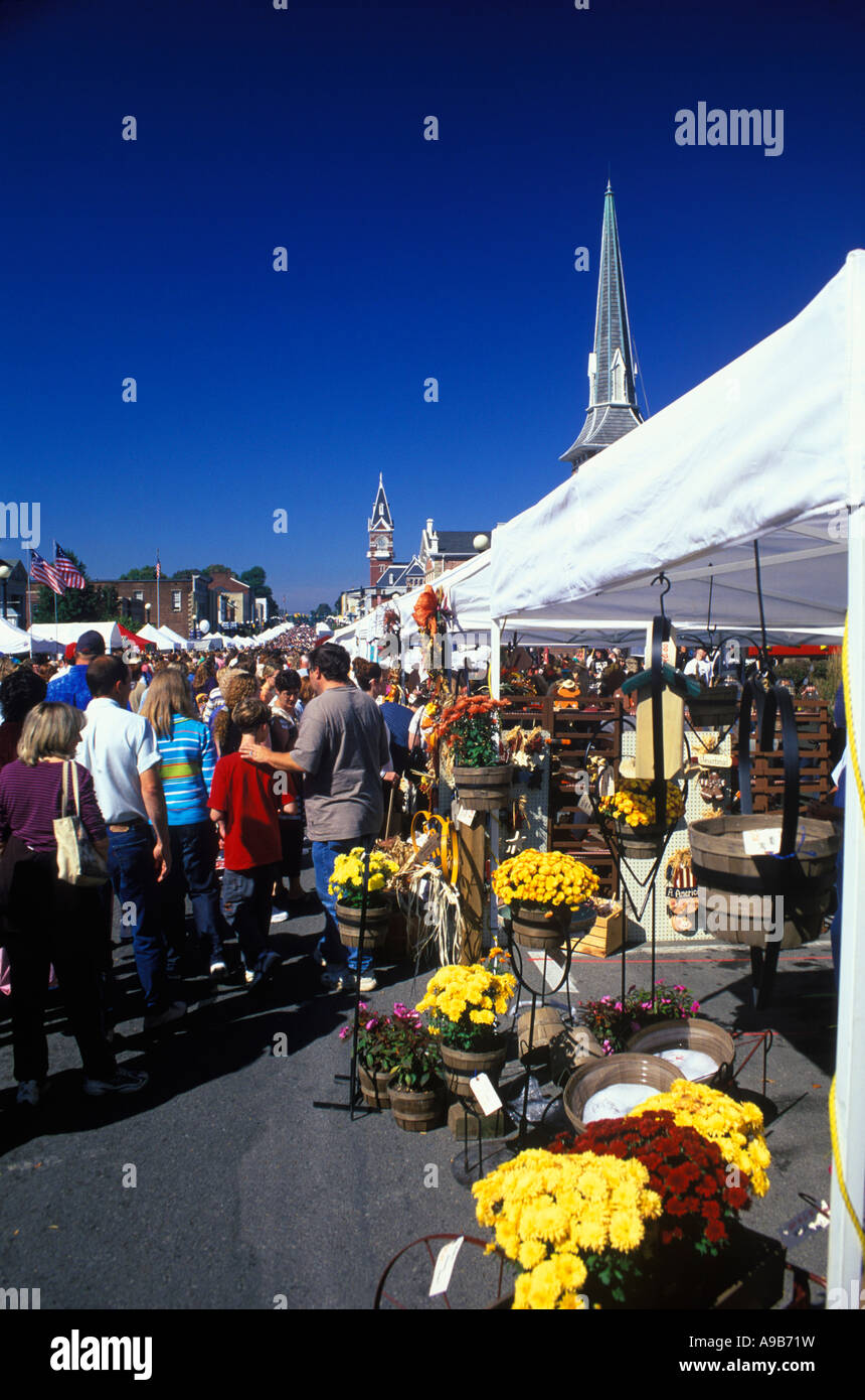 CLARION AUTUMN FESTIVAL CLARION WESTERN PENNSYLVANIA USA Stock Photo ...