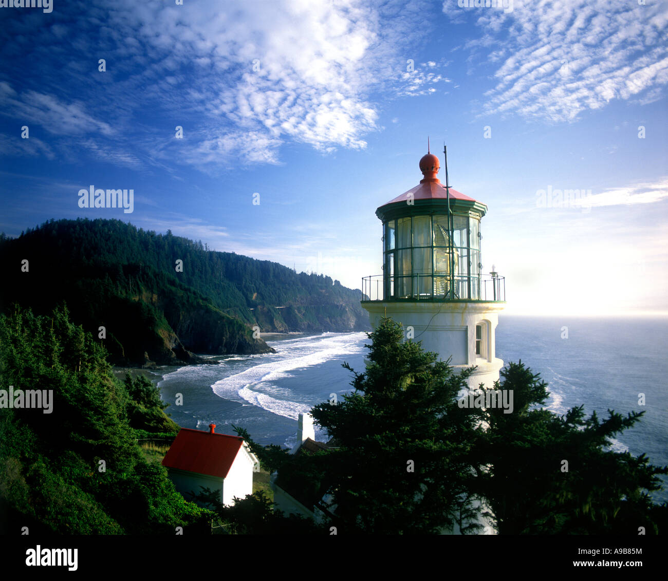 HACETA HEAD LIGHTHOUSE DEVILS ELBOW STATE PARK FLORENCE OREGON USA ...