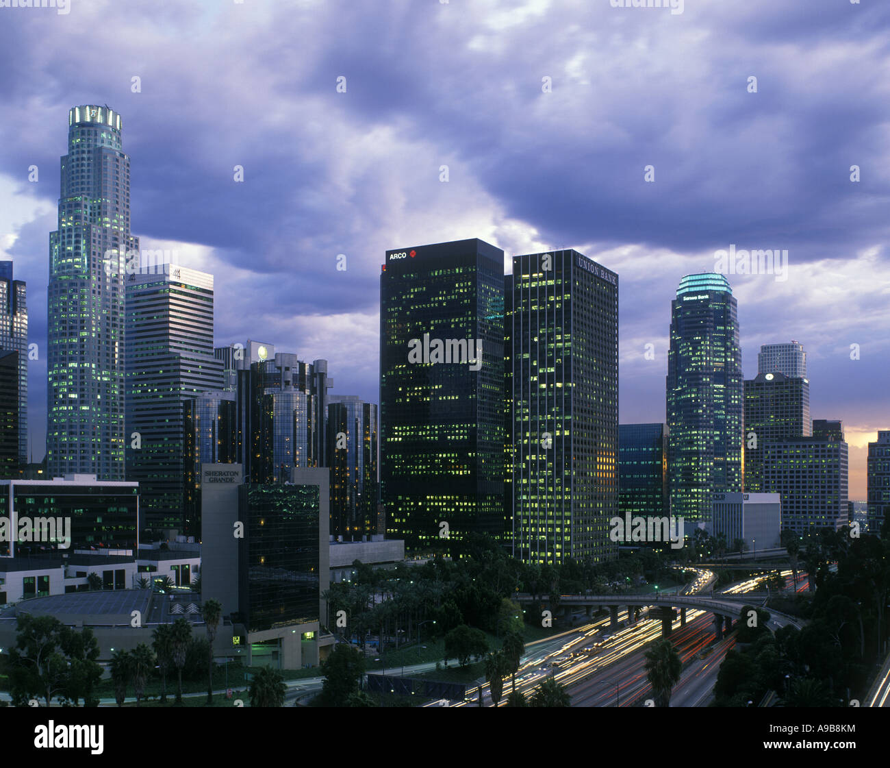 DOWNTOWN SKYLINE HARBOR FREEWAY LOS ANGELES CALIFORNIA USA Stock Photo ...