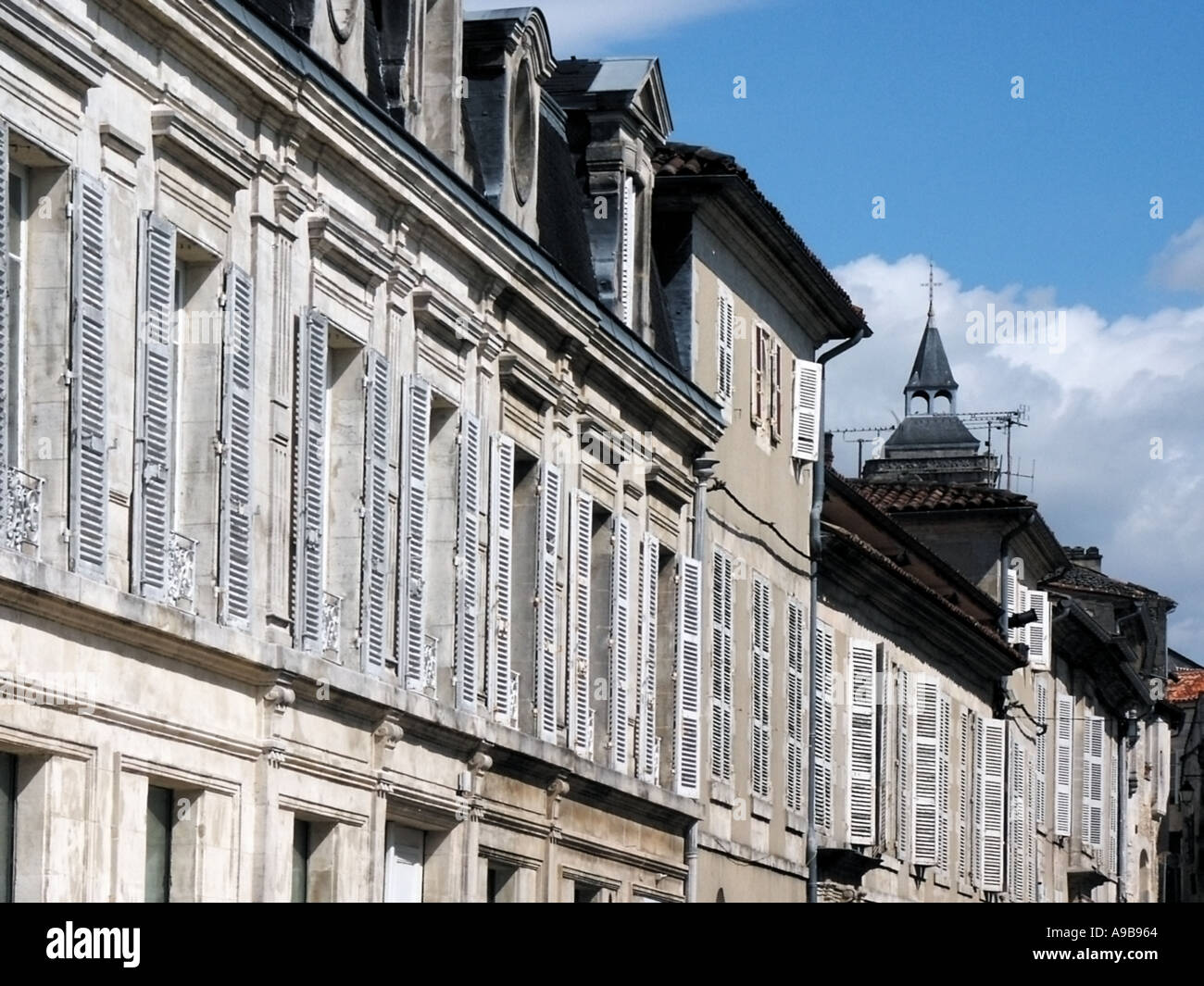 france poitou charentes cognac hennessey factory cognac brandy making ...