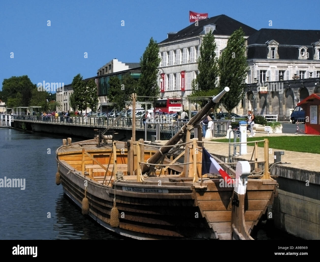france poitou charentes cognac river charente Stock Photo - Alamy