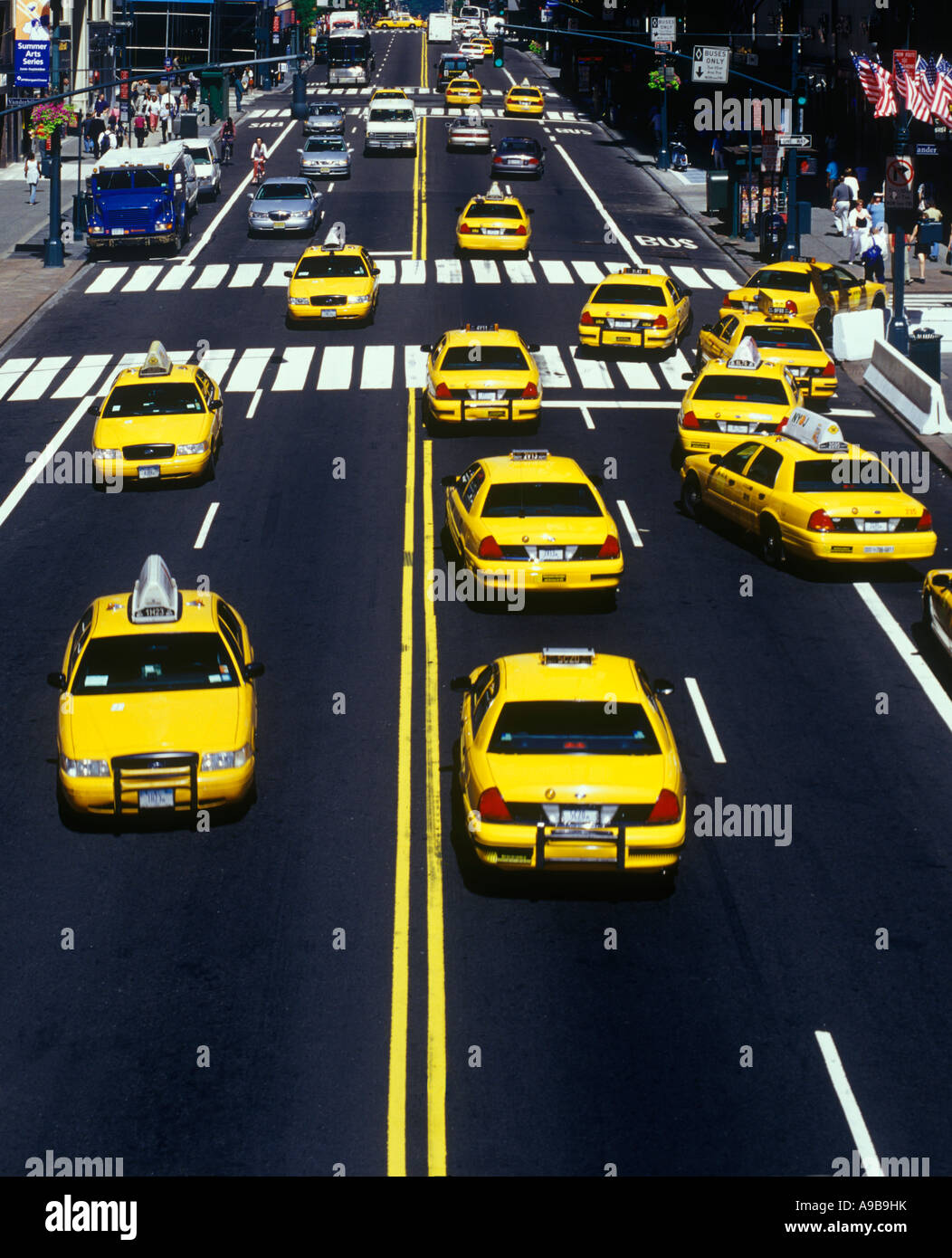 YELLOW TAXI CABS FORTY SECOND STREET MIDTOWN MANHATTAN NEW YORK CITY ...