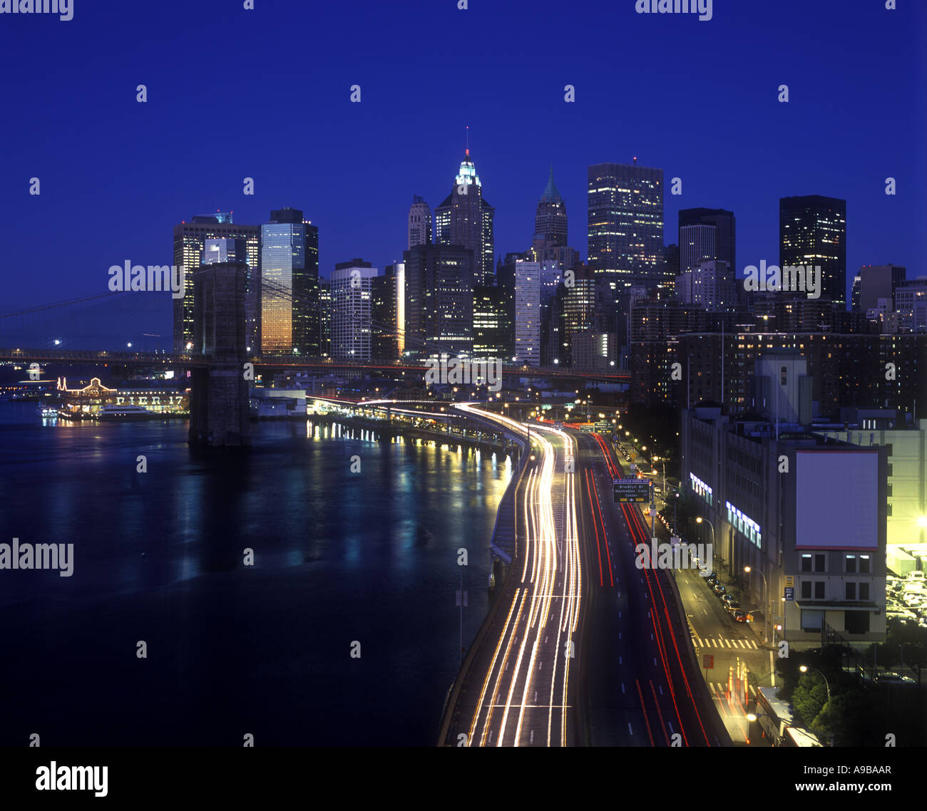 FDR DRIVE DOWNTOWN SKYLINE MANHATTAN NEW YORK CITY USA Stock Photo - Alamy