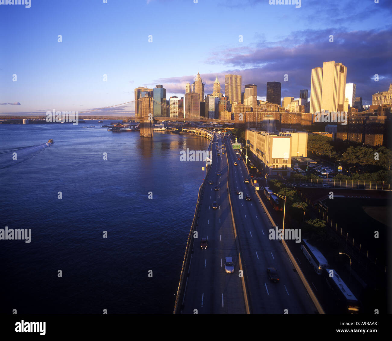 FDR DRIVE DOWNTOWN SKYLINE MANHATTAN NEW YORK CITY USA Stock Photo - Alamy